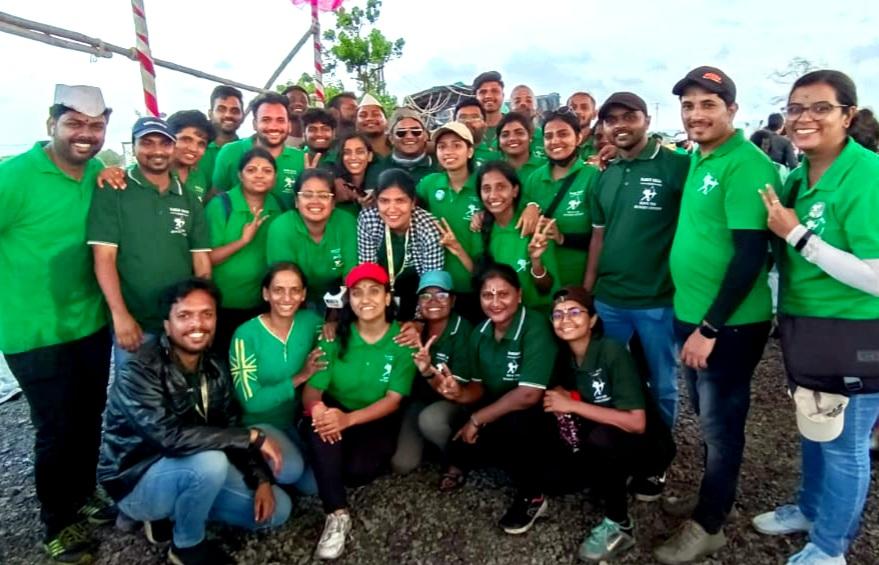 Robin Hood Army Conducts Biggest Drive of the Year