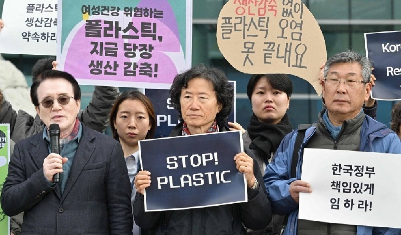 Call for Urgency as Plastic Pollution Treaty Talks Lag Behind